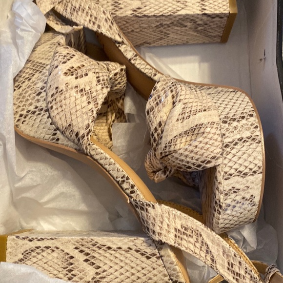 Vici | Shoes | Snake Print Platform Heels | Poshmark